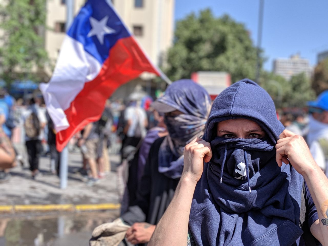 Así Vive Plumas Atómicas Las Protestas En Chile Plumas Atómicas