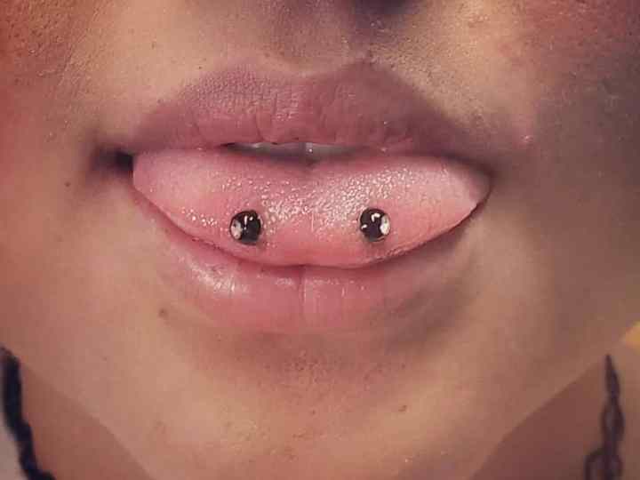 Snake Eyes Piercing Complete Guide With Images Rightpiercing