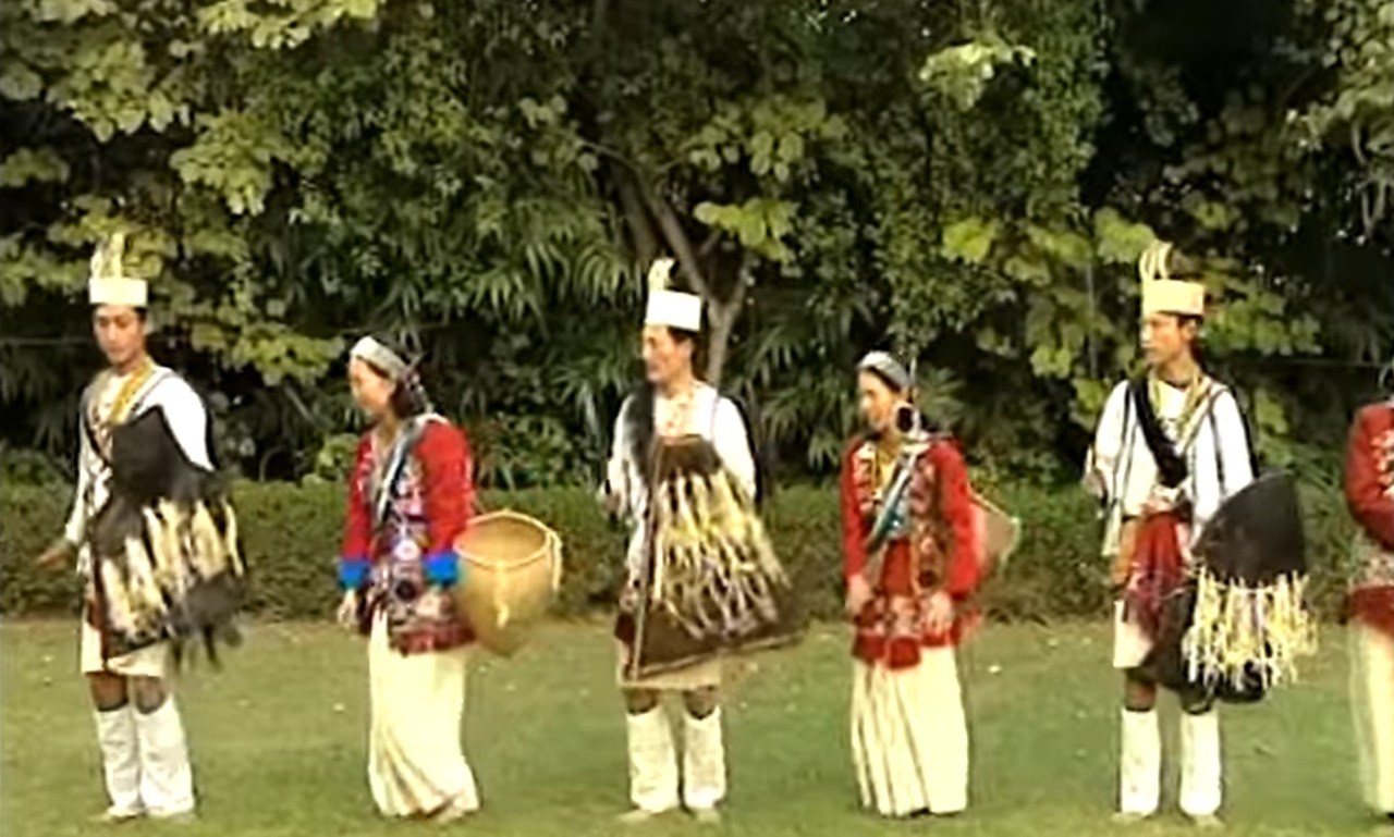 Pasi Kongki Dance Of Arunachal Pradesh Auchitya