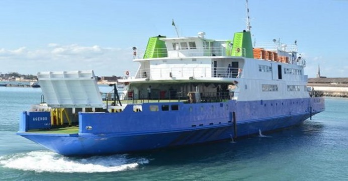 Cinco Ferries Estão Operando Na Tarde Deste Sábado 27