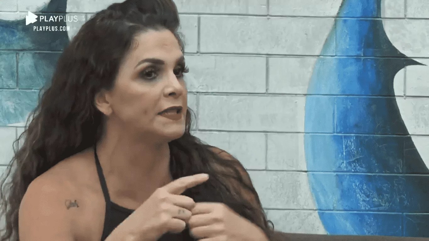 A Fazenda 2020 Luiza E Mateus Brigam No Ao Vivo Por Fofoca Sobre Biel