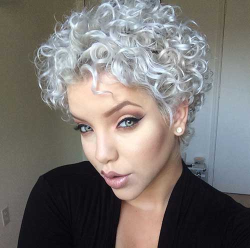 40 Incredibly Pretty Short Hairstyles For Curly Hair That Make You Say