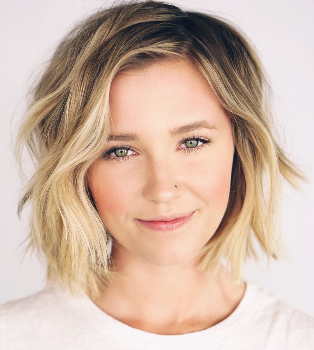 Icy Blonde Highlights For Short Hair Get A Bold And Sexy Look