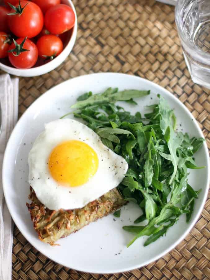 Crispy Skillet Hash Browns With Fried Eggs And Arugula Inquiring Chef