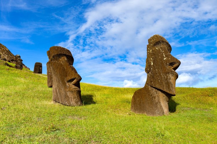 Easter Island Heads Archaeologists Dig Around And Their Discovery