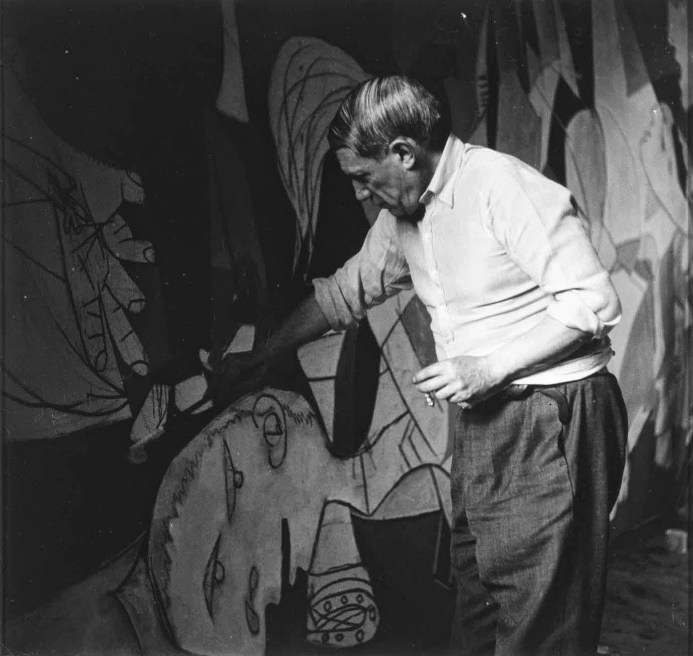 Mayo De 1937 Picasso Pinta El Guernica Loquesomos