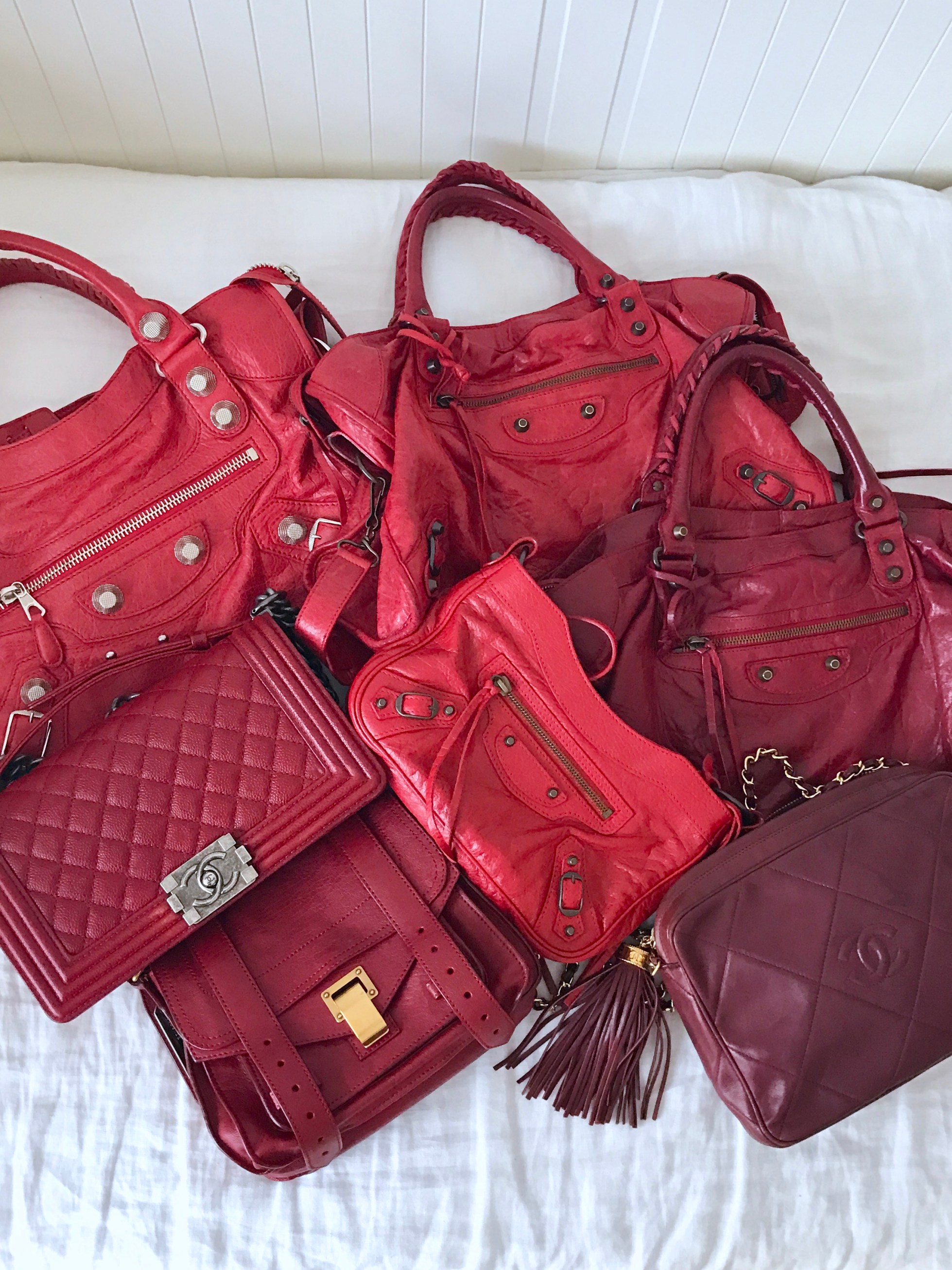 Red Handbags And How To Style Them P U R S E S A N D P U G S