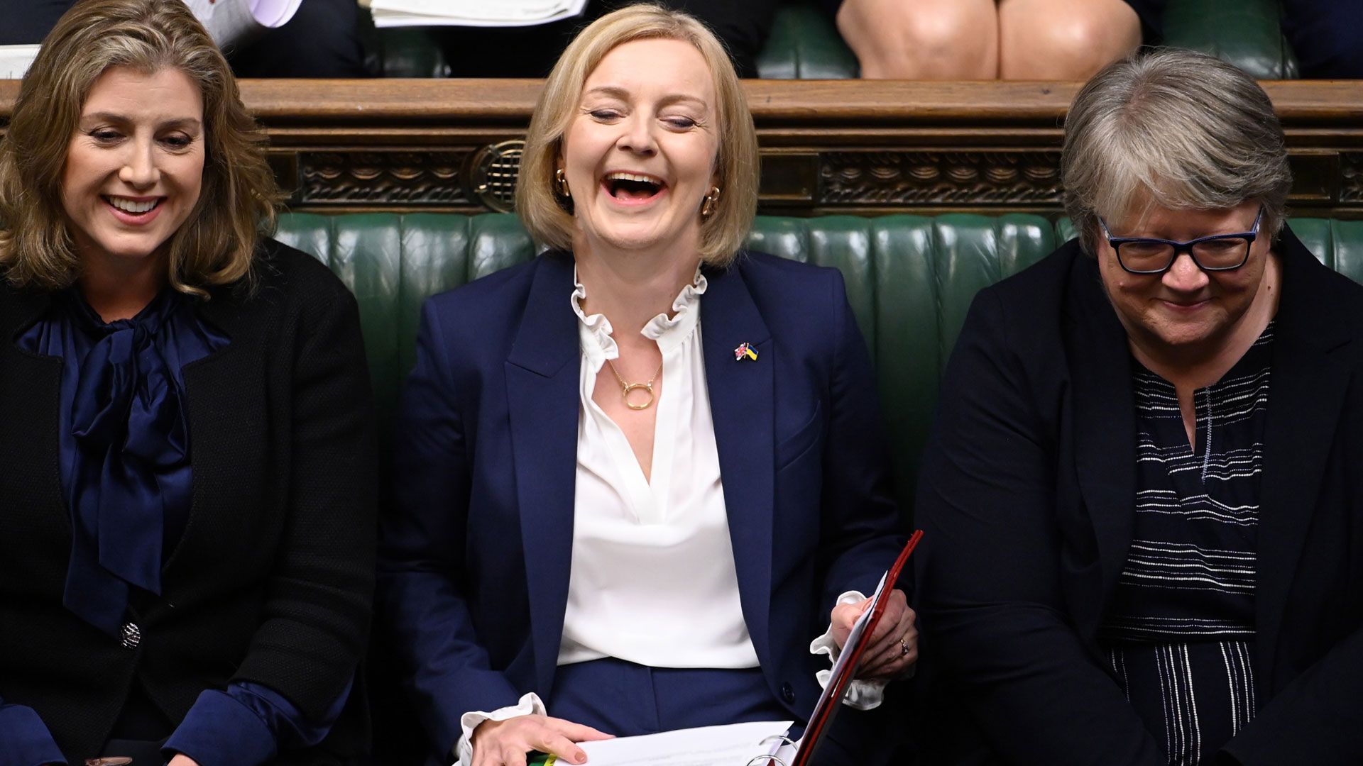 Liz Truss Cheers Tory Backbenchers As She Tears Into Labours Keir