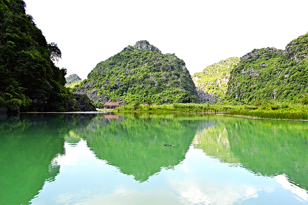 Ninh Binh Vietnam Travel Guide How To Make The Most Of Vietnams