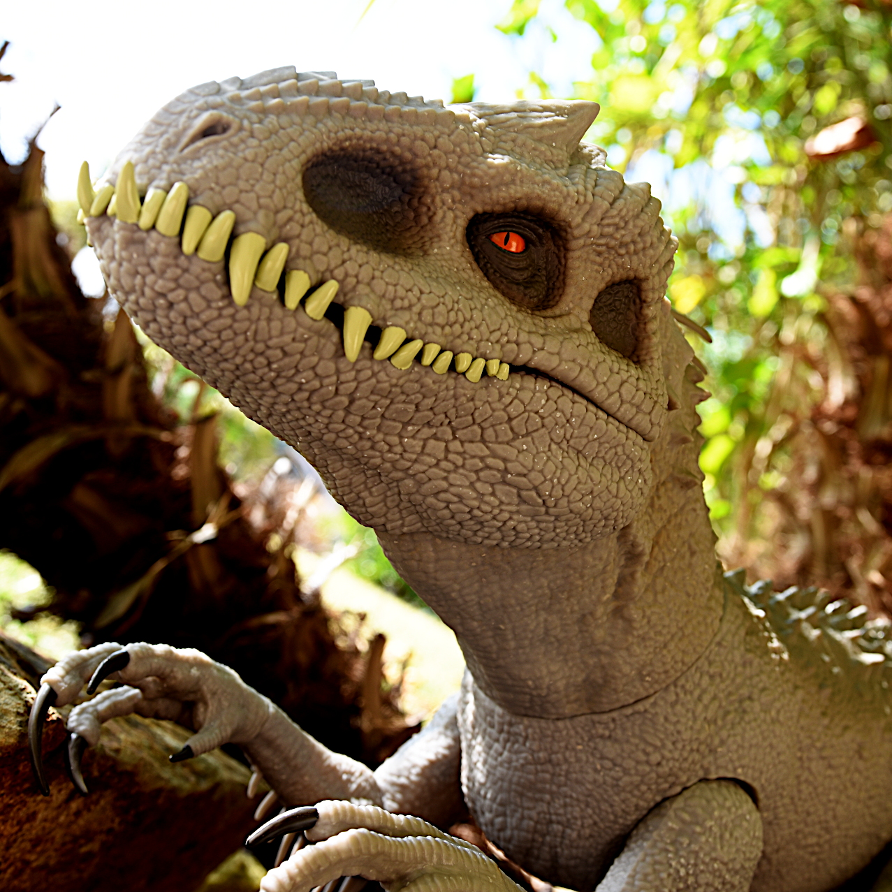 Mattel Jurassic World Super Colossal Indominus Rex Review