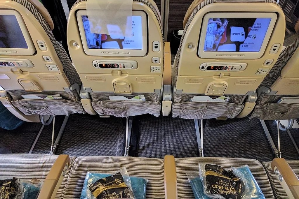 Flight Review Etihad 777 200 Economy Abu Dhabi To Dallas