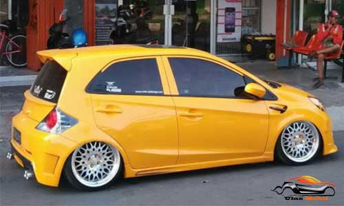 40 Modifikasi Honda Brio Warna Putih Merah Dan Sport