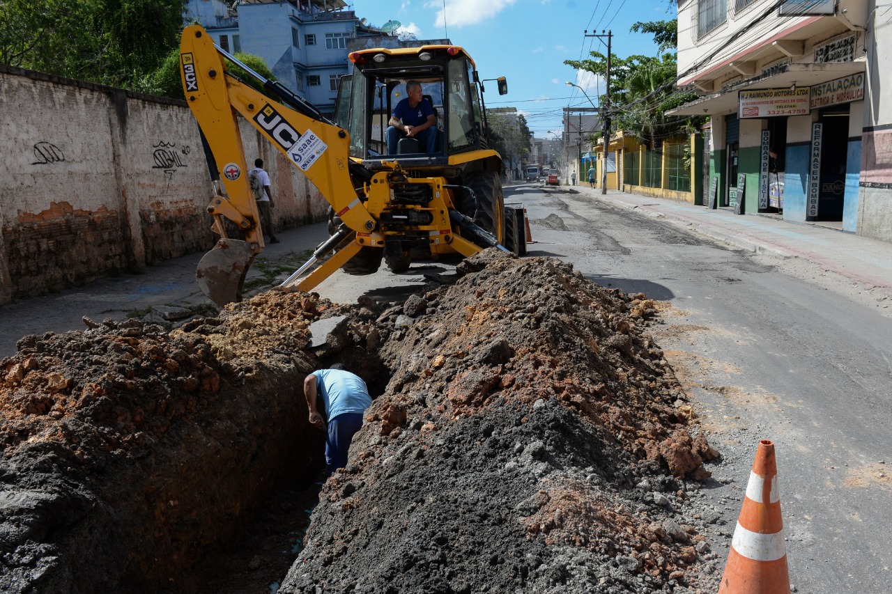 Prefeitura De Barra Mansa Inicia Asfaltamento Em Trecho Da Avenida