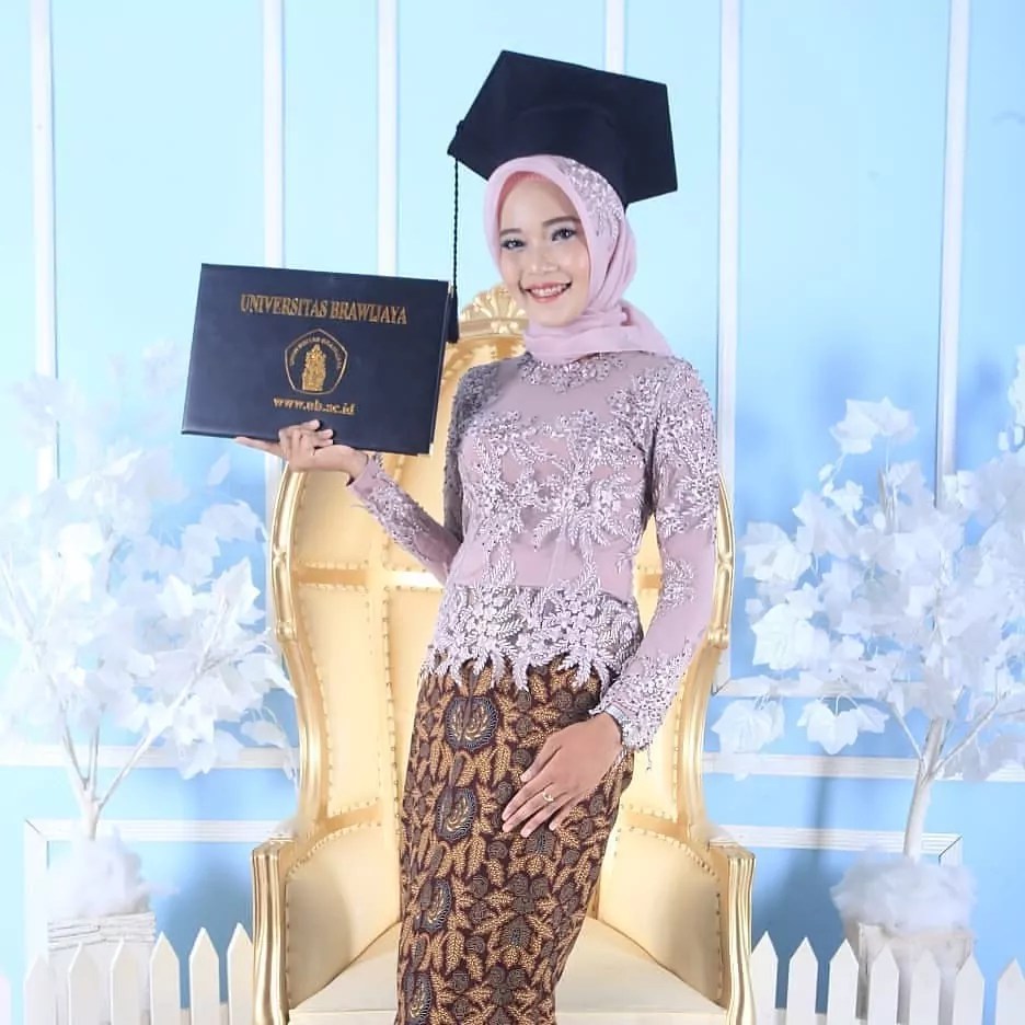 Kebaya Seragam Untuk Wisuda