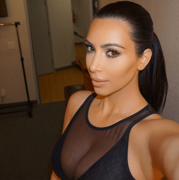 Kim Kardashians Selfie Secrets Blushing In Hollywood