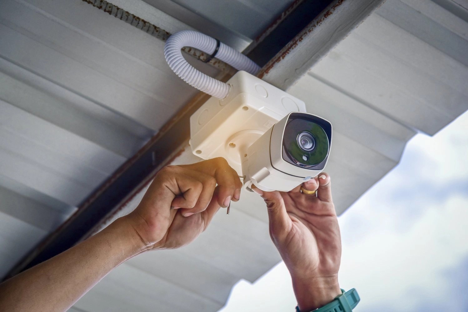 Install Security Cameras Outside House Wiring