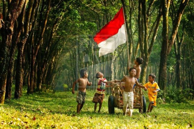 Sikap Cinta Tanah Air Indonesia Dalam Kehidupan Sehari Hari