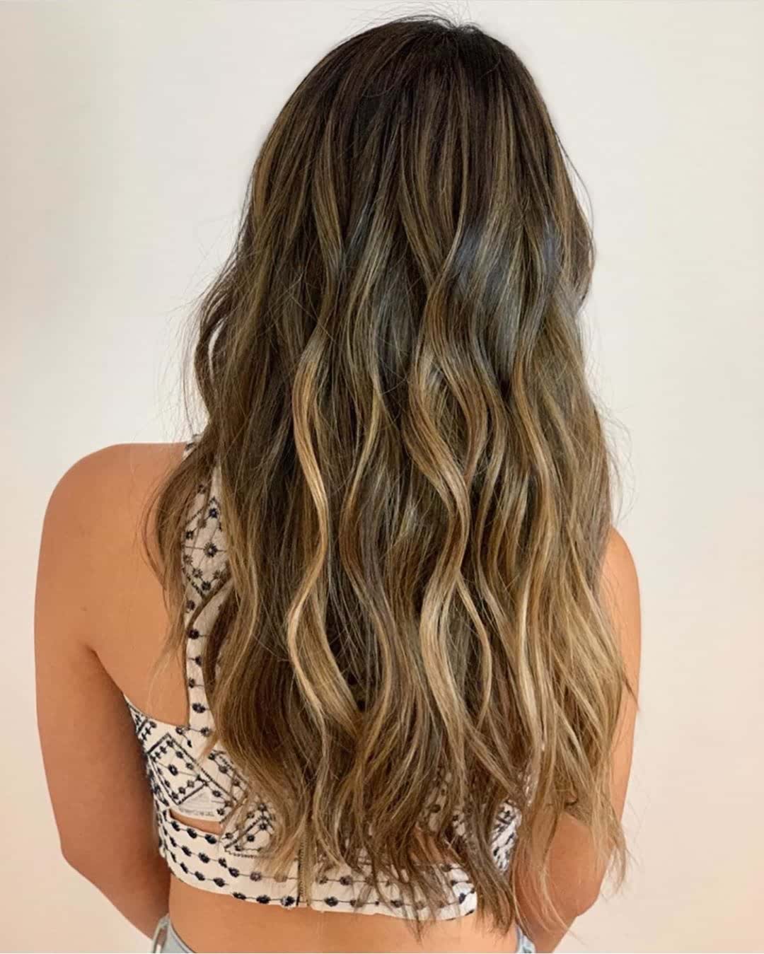 10 Best Beach Wave Hair And Balayage Ideas With Icy Charm Hairstyles