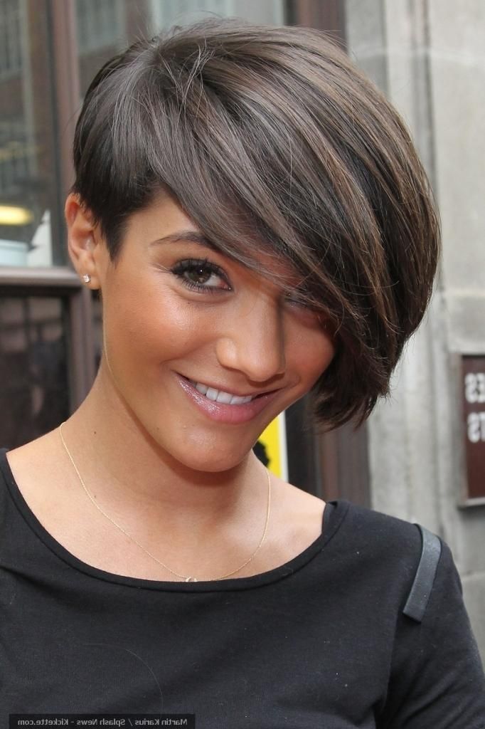 26 Bob Hairstyles Short On One Side Long On The Other Hairstyle Catalog