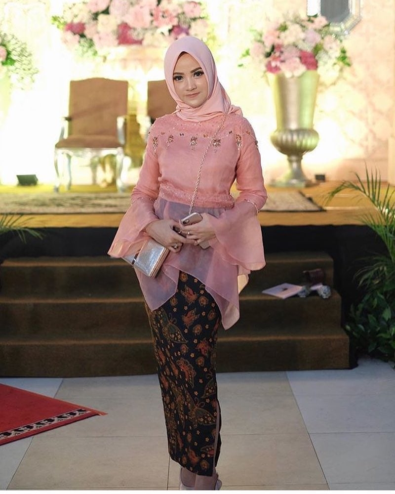 ️ Referensi Model Kebaya Hijab Modern