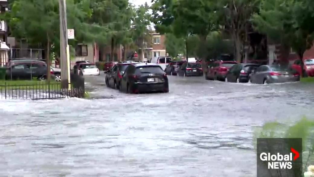 Major Montreal Water Main Break Causes Rushing Floods Large Sinkhole