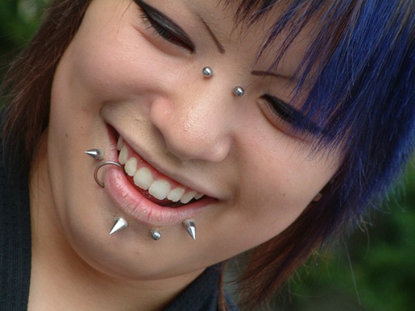 Extreme Painful Piercings 28 Pictures Memolition