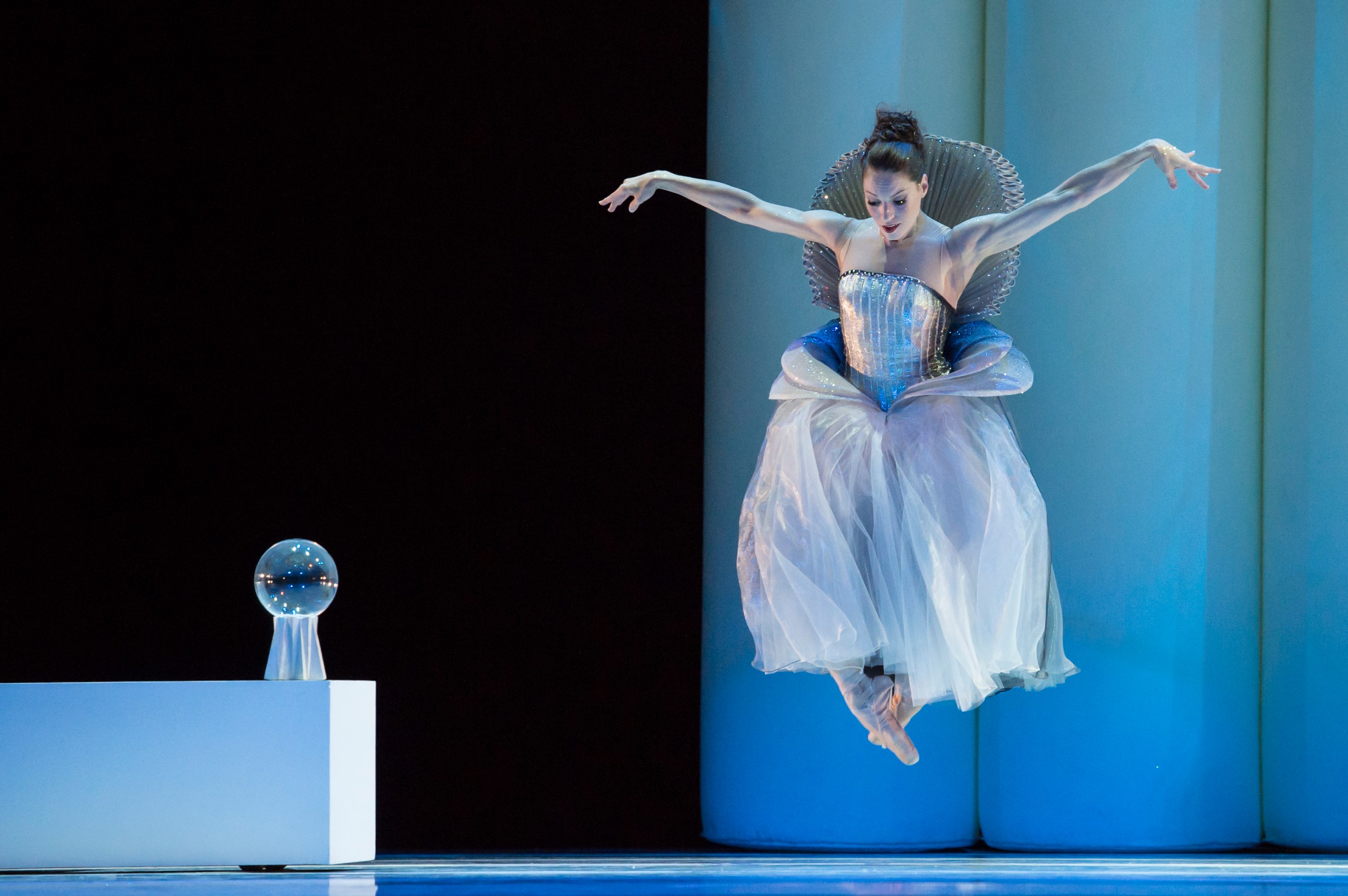 The Sleeping Beauty La Belle Review Les Ballets De Monte Carlo At