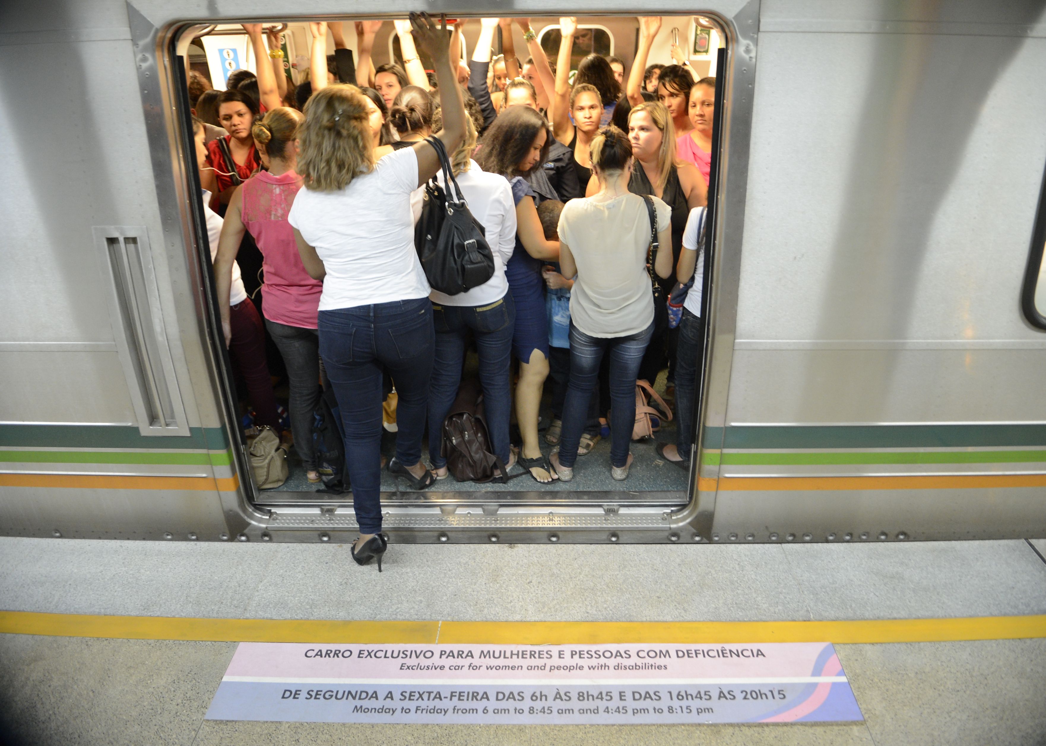 Nº De Casos De Abuso Sexual No Metrô De Sp Aumenta Mais De 350 Em 2016