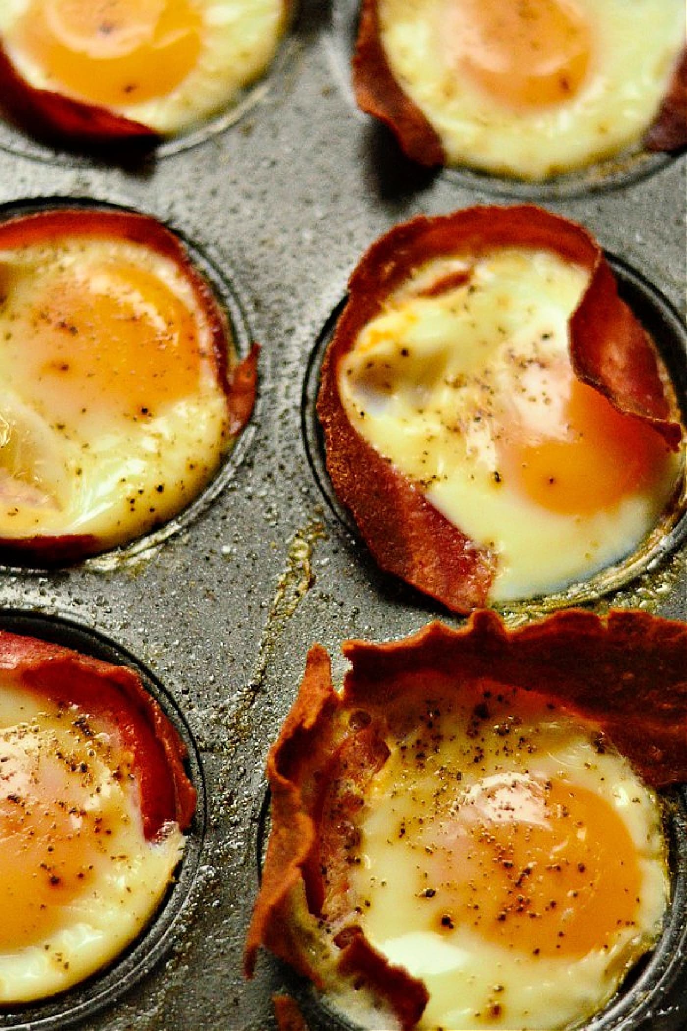 Baked Egg Tomato Bacon Cups Reluctant Entertainer