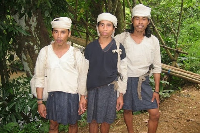 Rumah Adat Dan Pakaian Adat Suku Badui