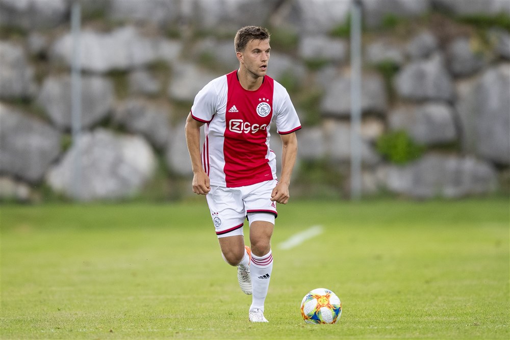 Joël Veltman Verlengt Contract Ajax1nl