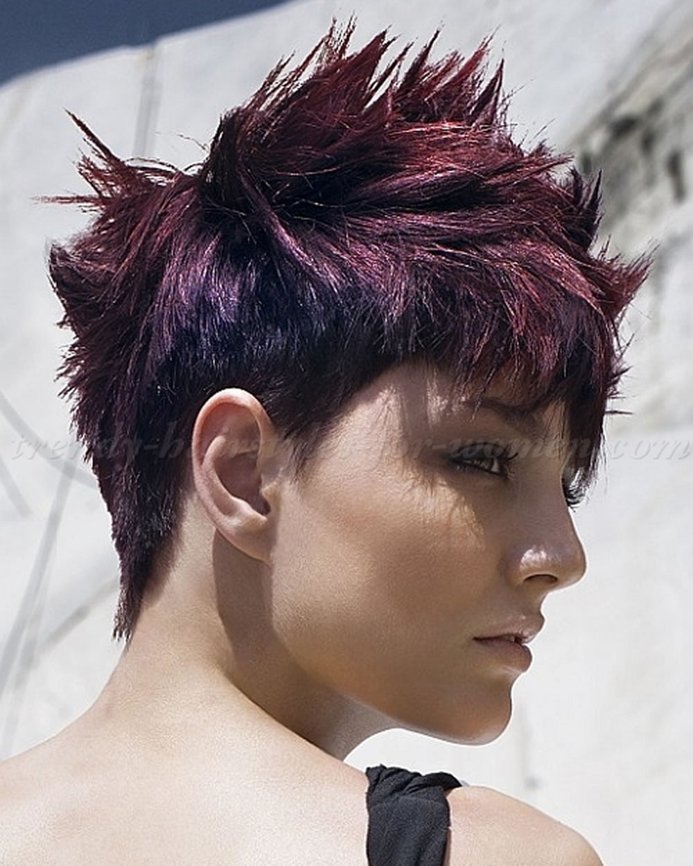 20 Short Spiky Hair Women Fashion Style