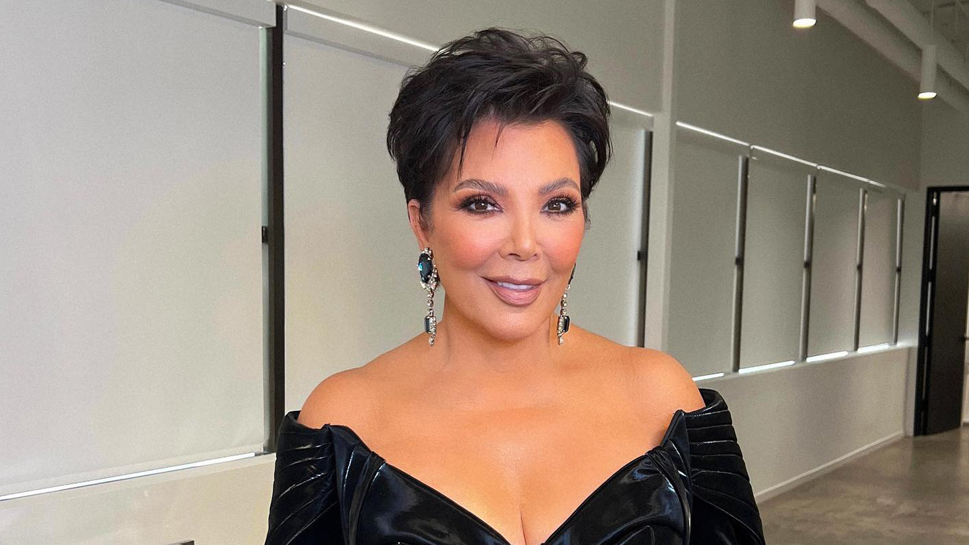 Kardashian Fans Think Kris Jenner 66 Looks Decades Younger In