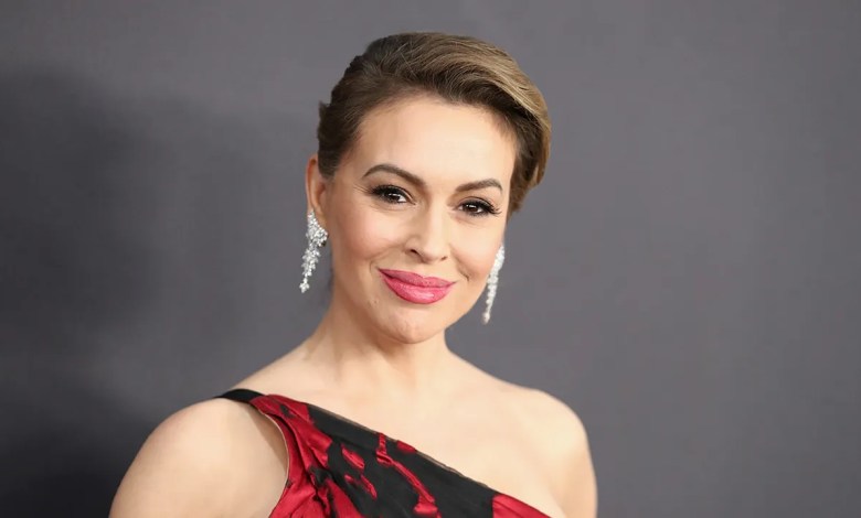 Alyssa Milano Unveils A Progressive Revival Of Whos The Boss Us