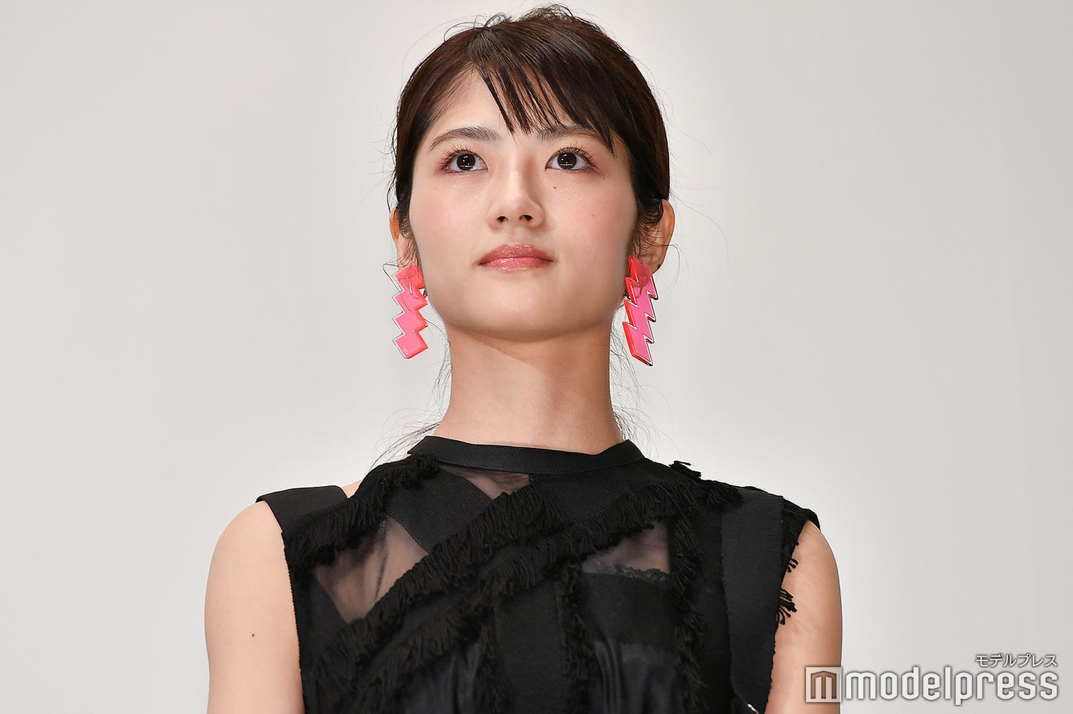 画像8485 若月佑美、橋本環奈と“同級生”役から朝ドラ「おむすび」“教師と生徒”役に 共演歴に注目集まる モデルプレス