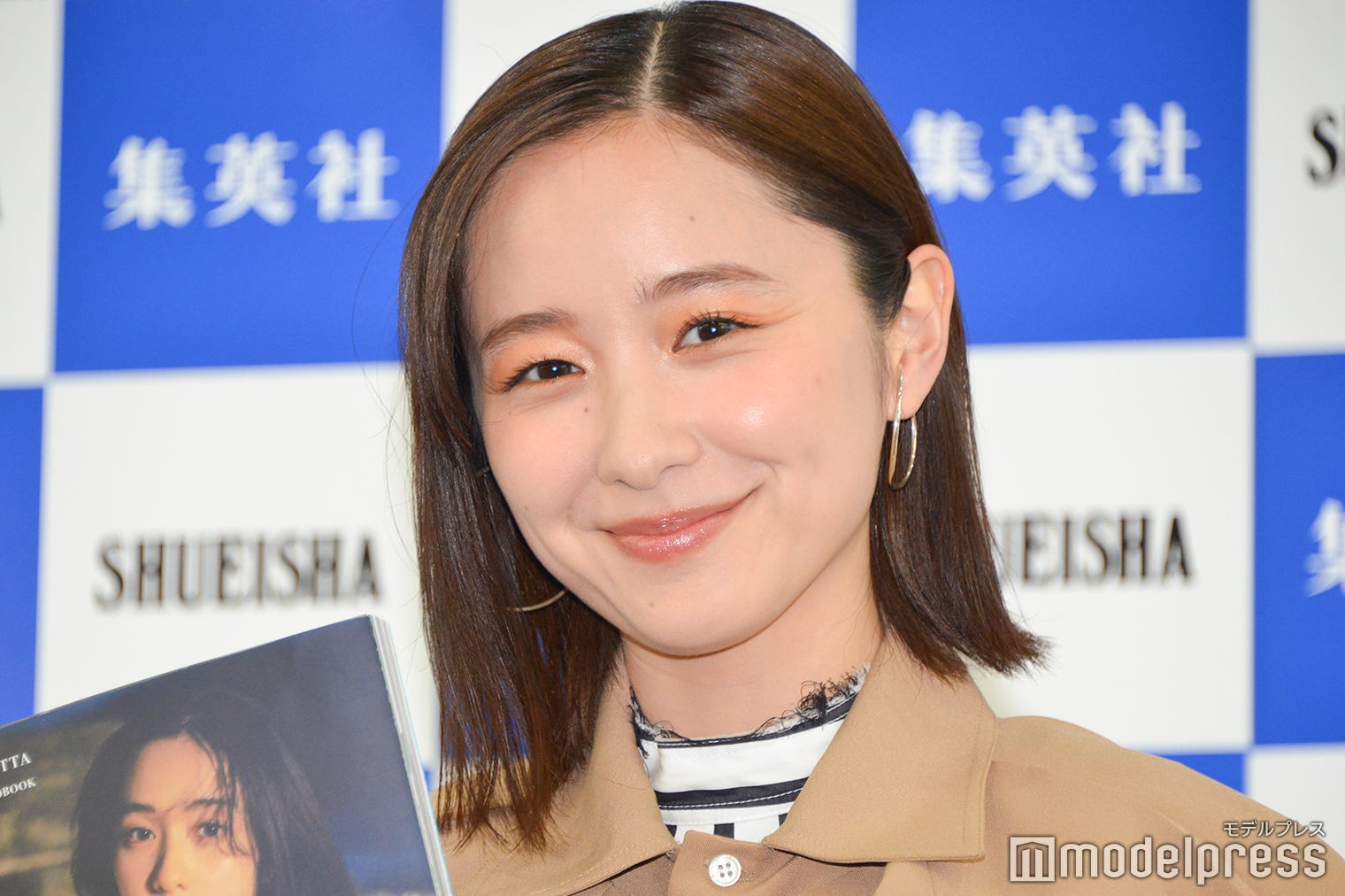 画像1424 堀田真由、スリットドレスからスラリ美脚 ファン悶絶「ドキッとしました」 モデルプレス