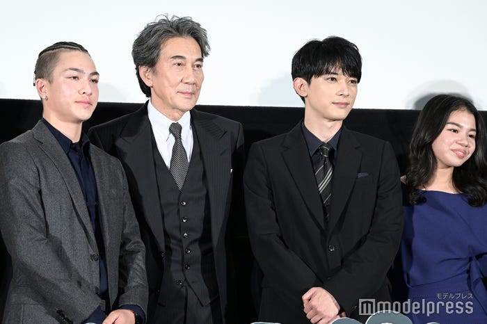 吉沢亮、父子役で初共演・役所広司から絶賛される＜ファミリア＞ モデルプレス