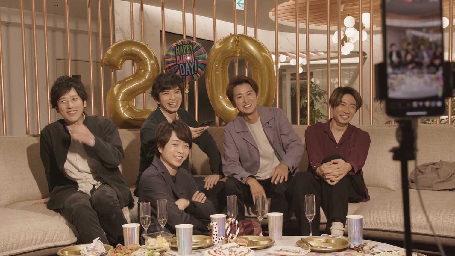 画像11 嵐、デビュー20周年会見の裏側 高揚感あふれる姿を公開＜arashis Diary Voyage ＞ モデルプレス