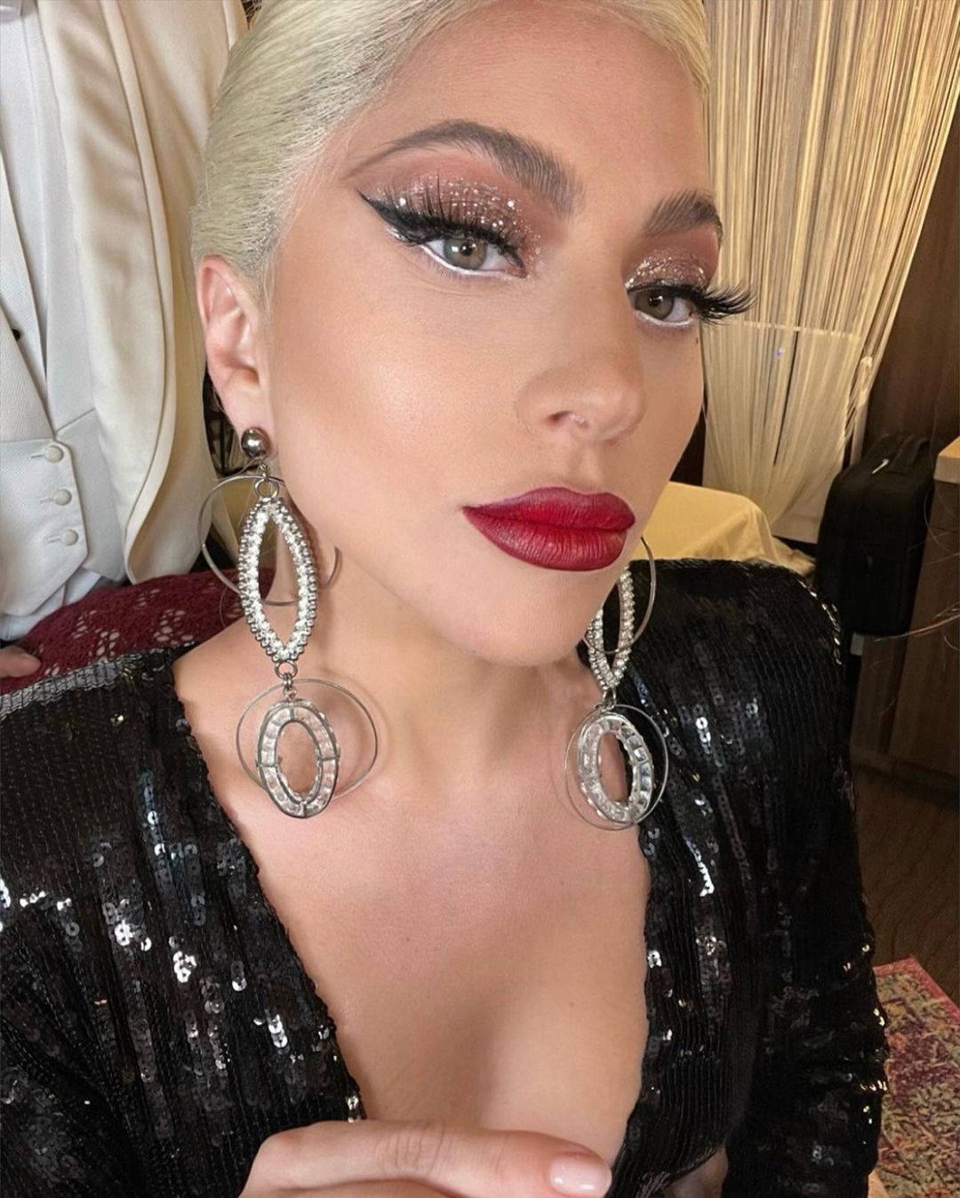 Lady Gaga Curte Post De Fã Brasileiro Que Diz Que Ela Carrega O Pop
