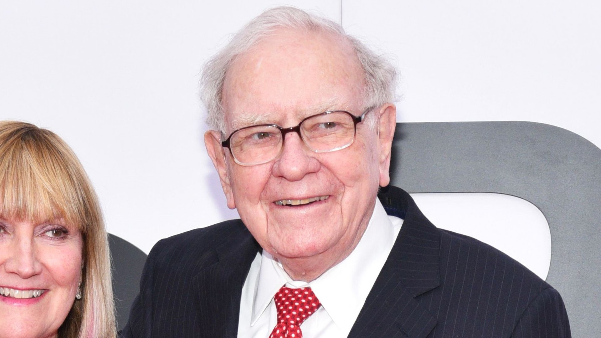 Warren Buffetts Top 5 Investment Tips For 2024