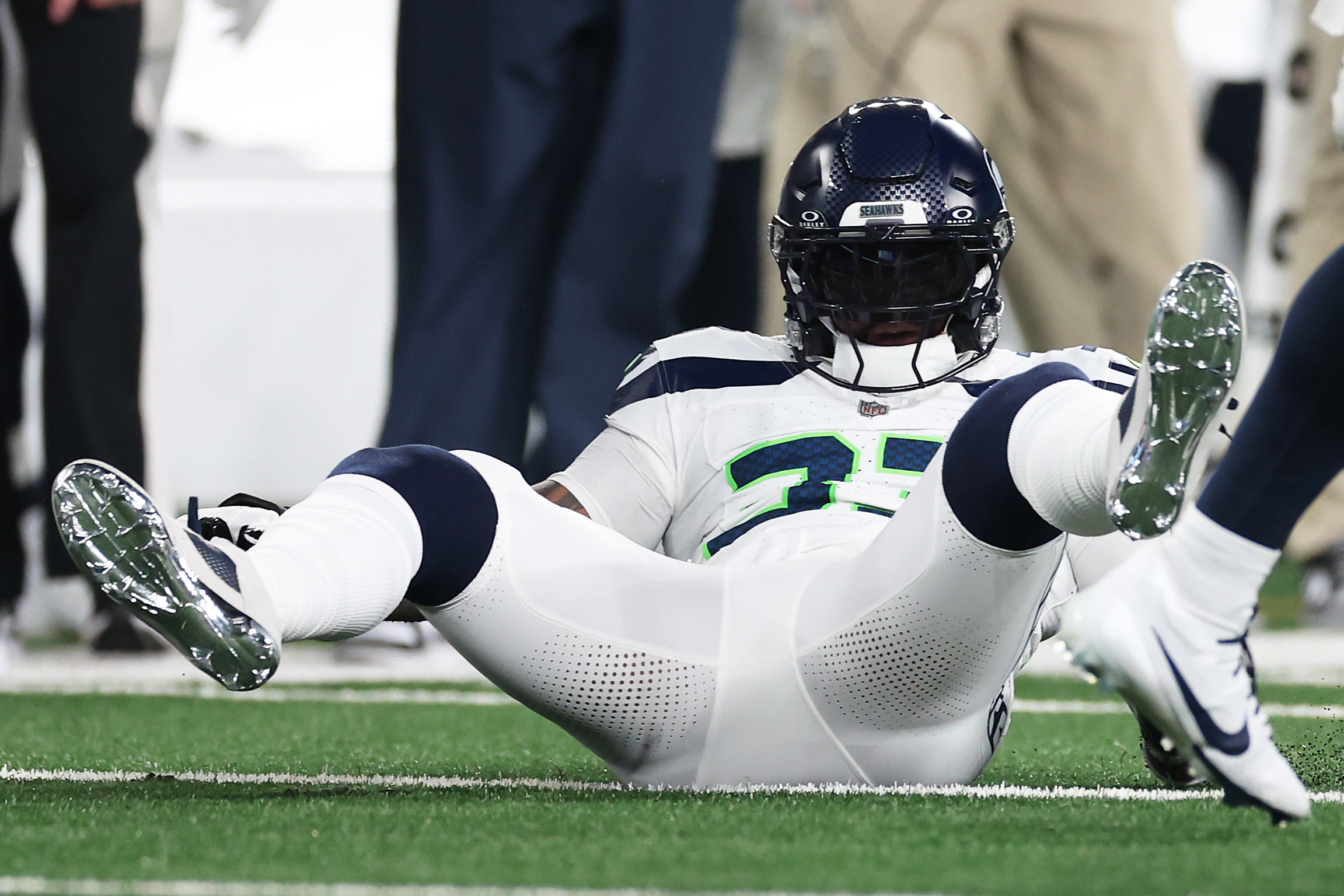 Seahawks Announce 8 Roster Moves Going Into Week 17 Game