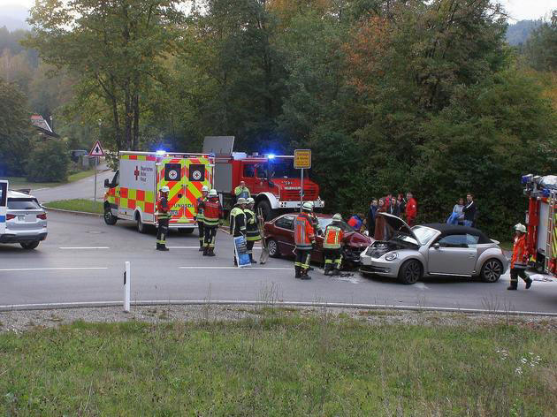 Auto übersehen Zweimal Totalschaden Bei Unfall