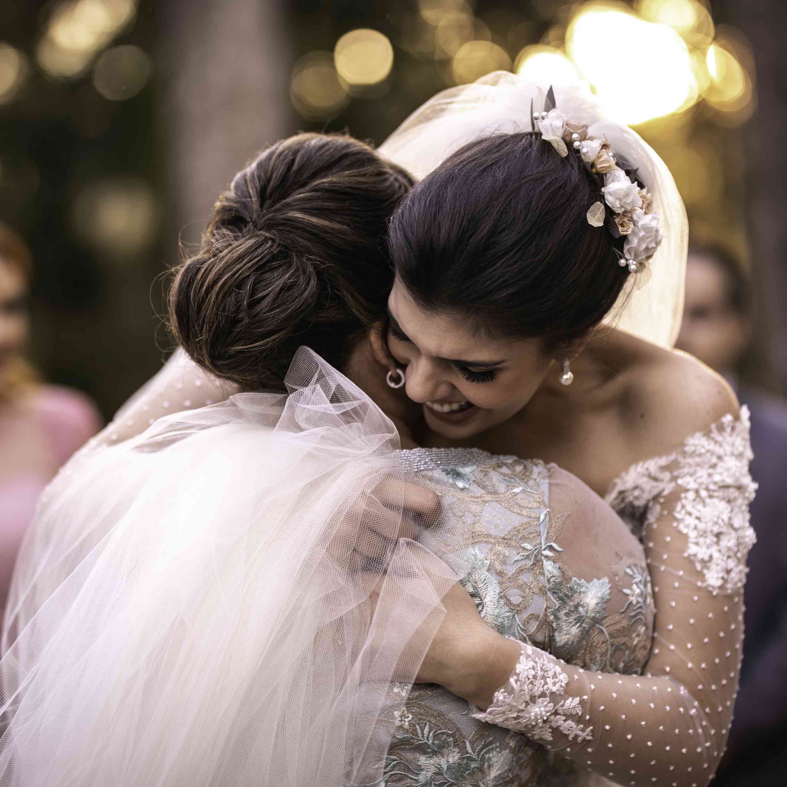 Grab Your Mom And Watch This Viral Mother Daughter Wedding Dance—itll