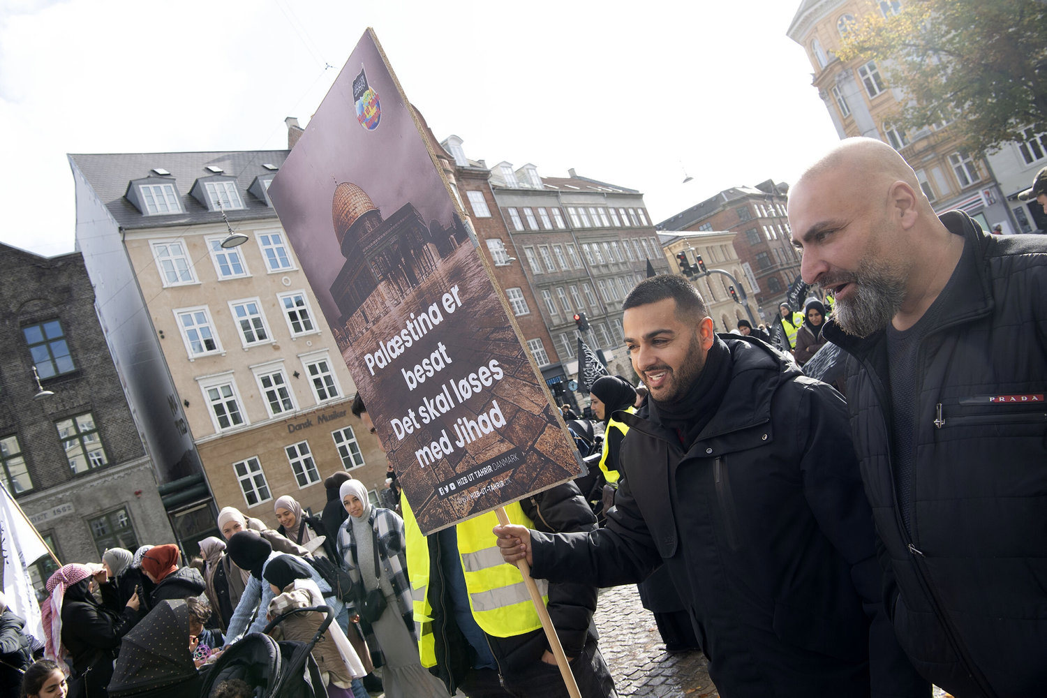 Justitsminister Beder Politi Om Redegørelse Om Opfordring Til Terror