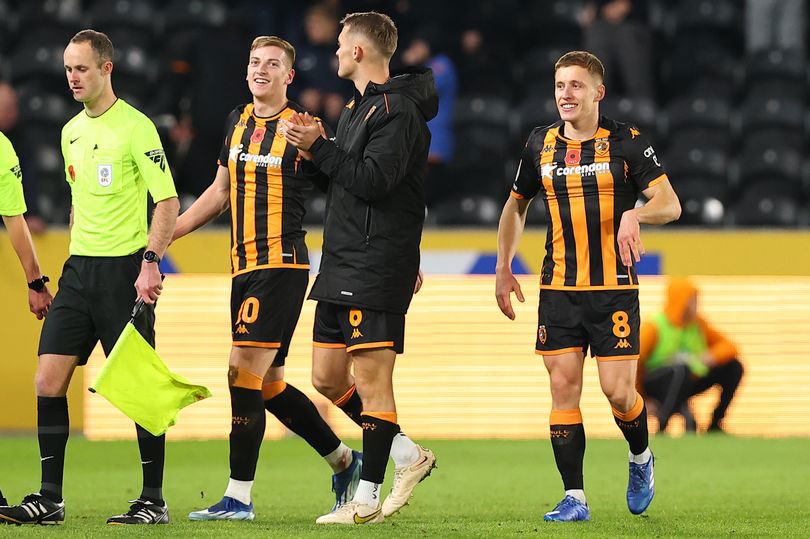 Hull City Chief Liam Rosenior Makes Brilliant Liam Delap Quip As On