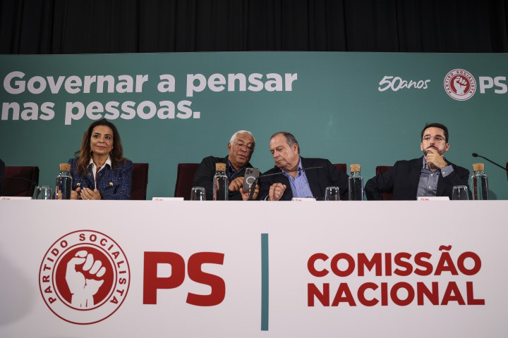 Comissão Nacional Do Ps Reúne Se Para Marcar Congresso E Eleição Direta