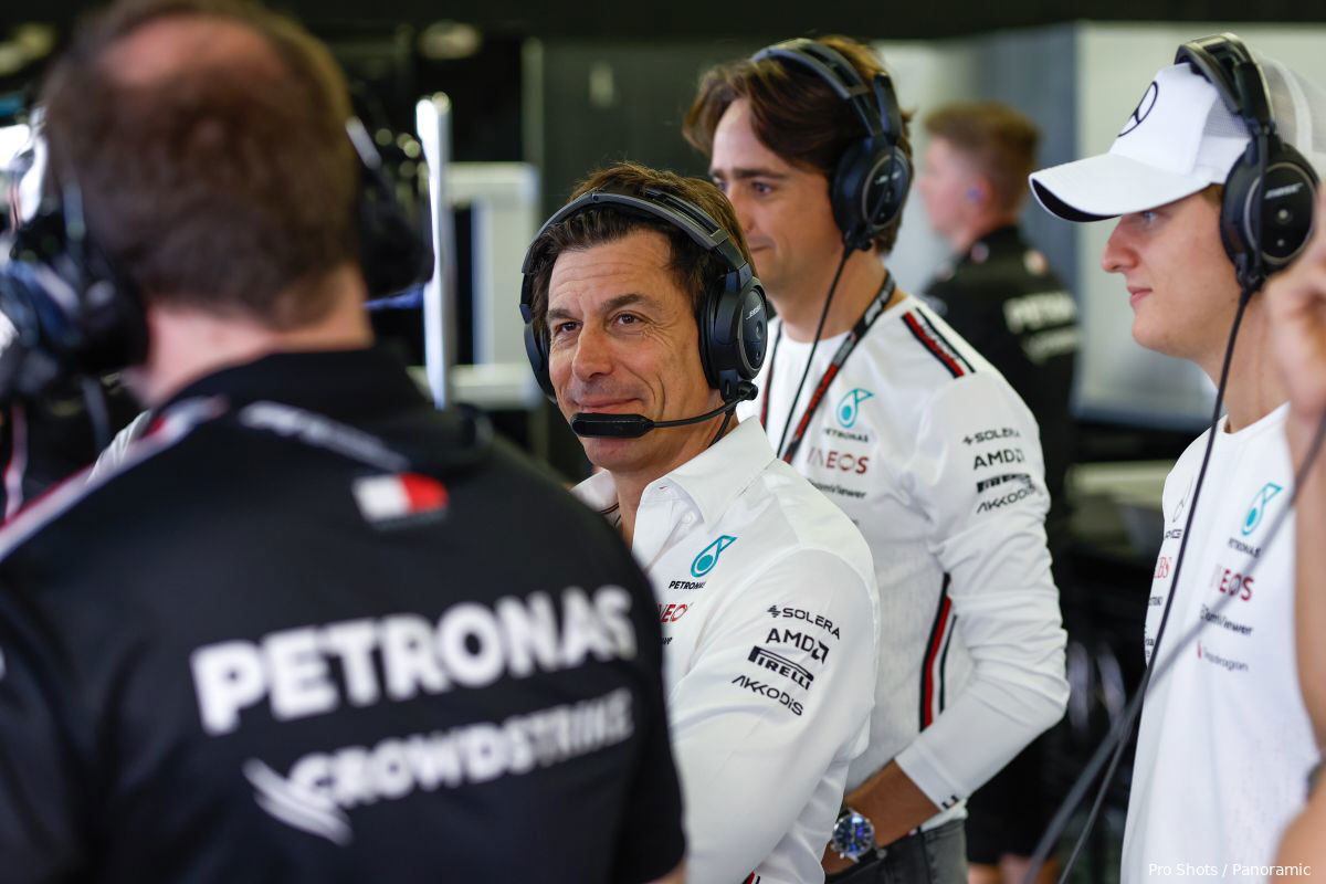 Toto Wolff Wordt 52 Jaar En Niet Alleen Zijn Eigen Mercedes Team Loopt