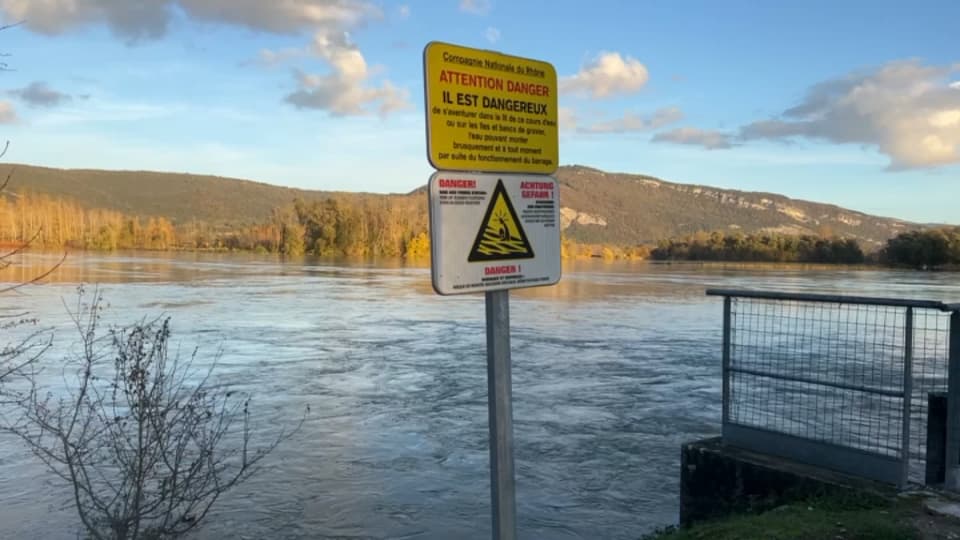 Crue Du Rhône Linondation Volontaire De La Plaine Du Bouchage Activée