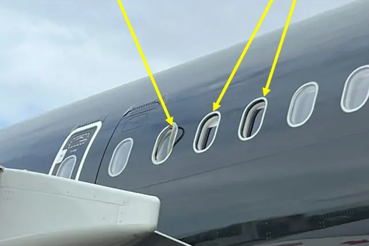 Passengers Nightmare As Airplane Loses Windows In 14000 Feet