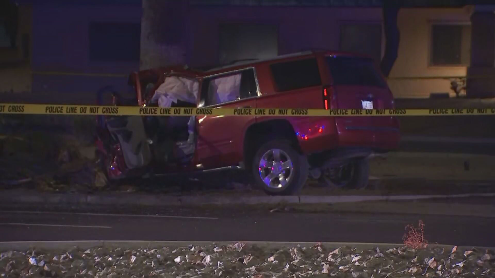 Woman Dies After Crashing Into A Tree In Goodyear